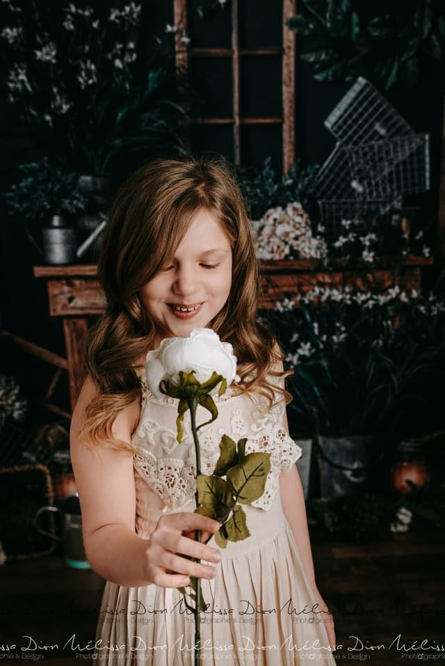 Cottontail and Co (Dark) (VR) – Baby Dream Backdrops