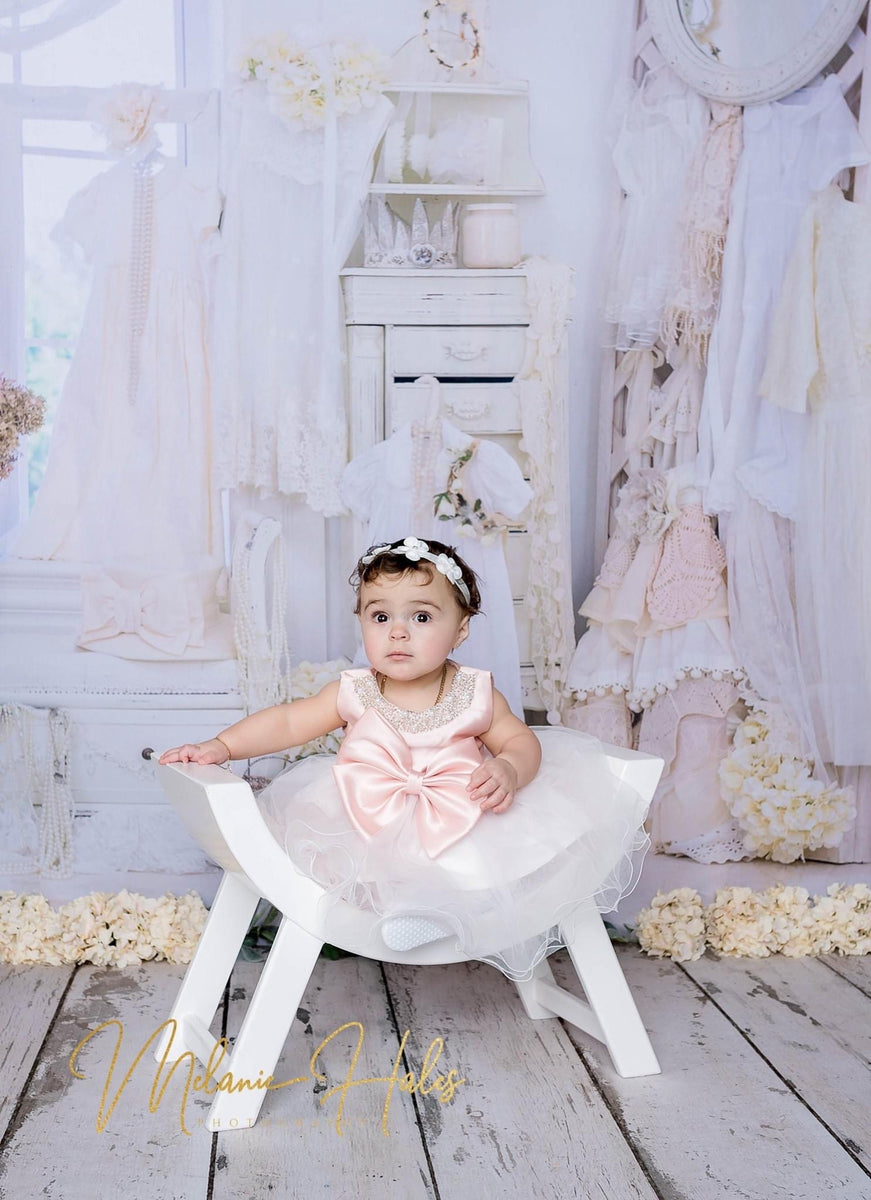 Dressing Room Right – Baby Dream Backdrops